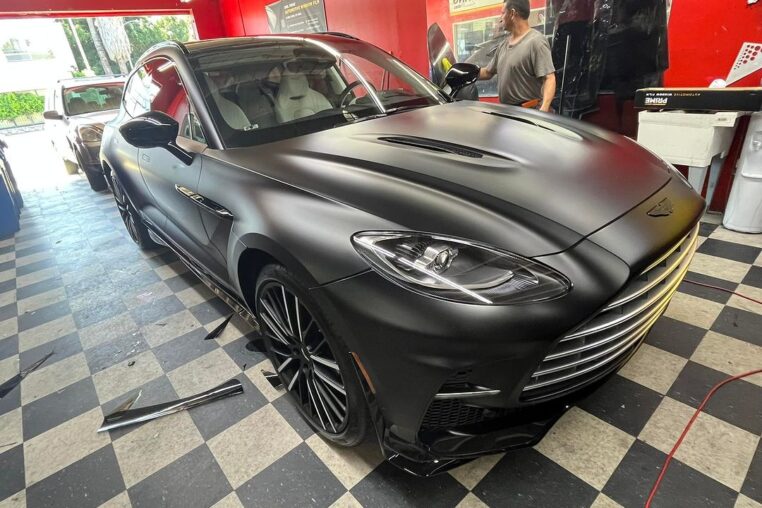 Ultimate Guide: XPEL ULTIMATE PLUS™ vs XPEL STEALTH™ PPF